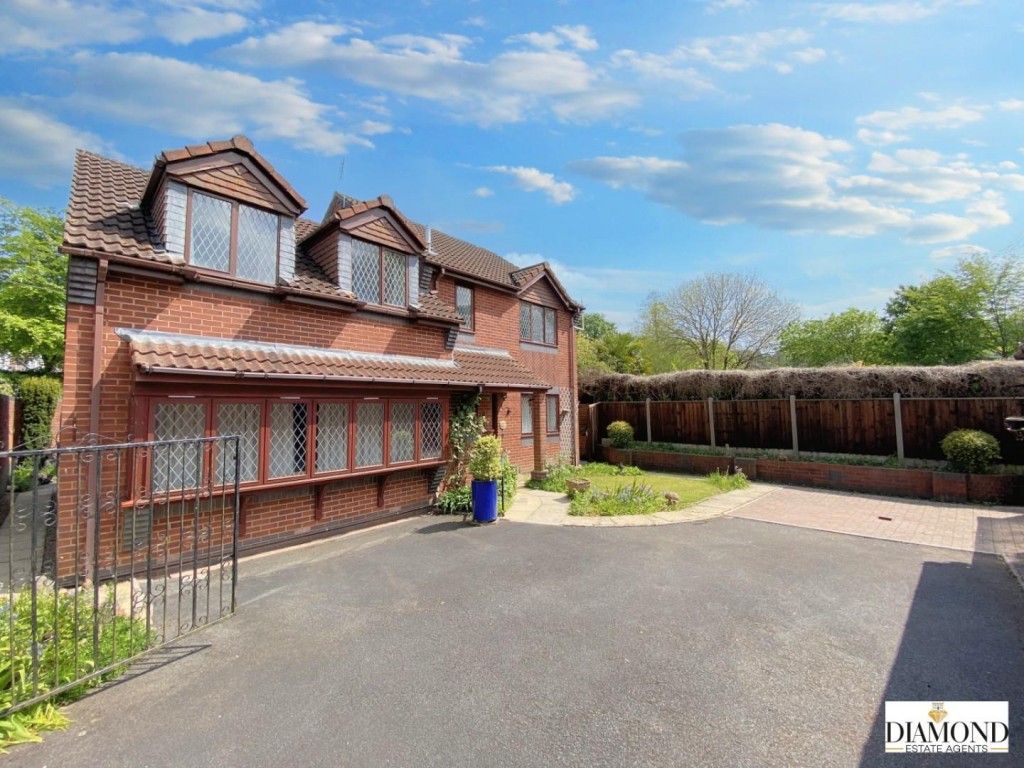 Tidcombe Close, Tiverton, Devon, 4 bedroom, House - Detached
